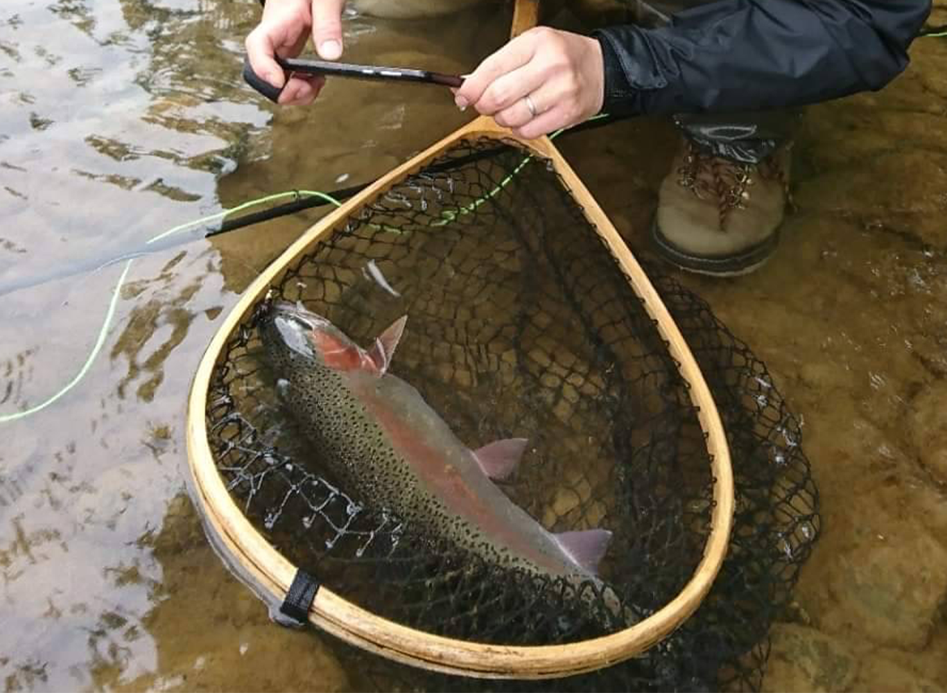 北海道 Fishing guide ikor (北海道 フィッシングガイド イコロ)